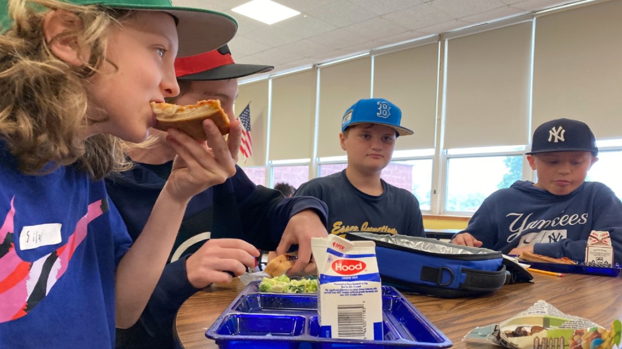 What families lost when the US lost universal free school meals ...